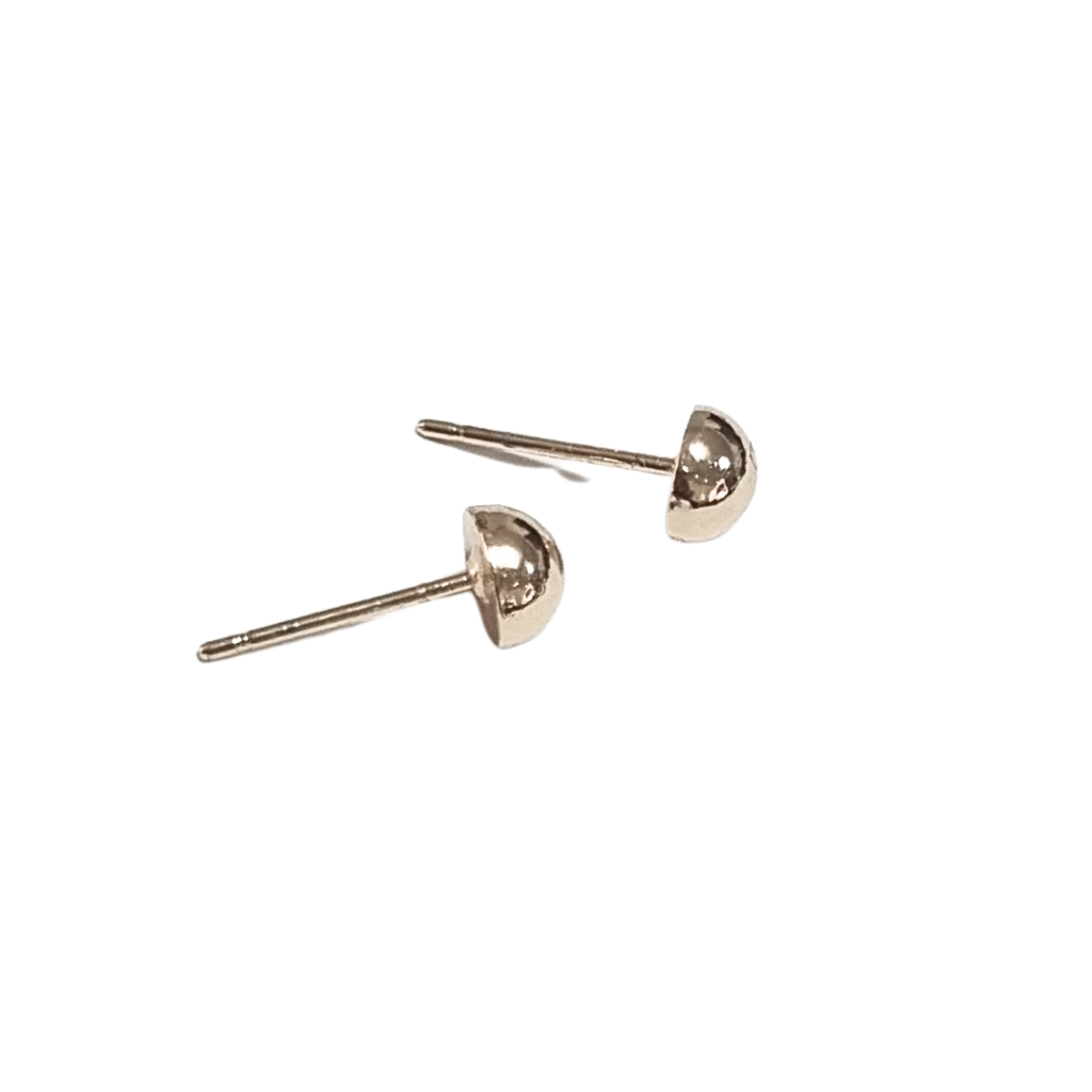 MEDIA DORMILONA | Aretes chicos | Laminado en oro – Stelar